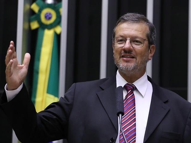 Deputado Alexandre Lindenmeyer protocola requerimento para criação da ...